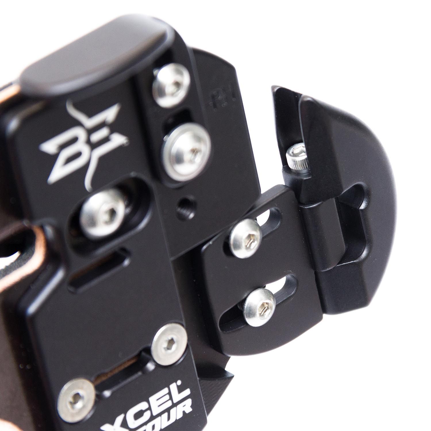 Bogensportshop.eu - Buy Axcel Tab Contour Brady Ellison Signature Series online